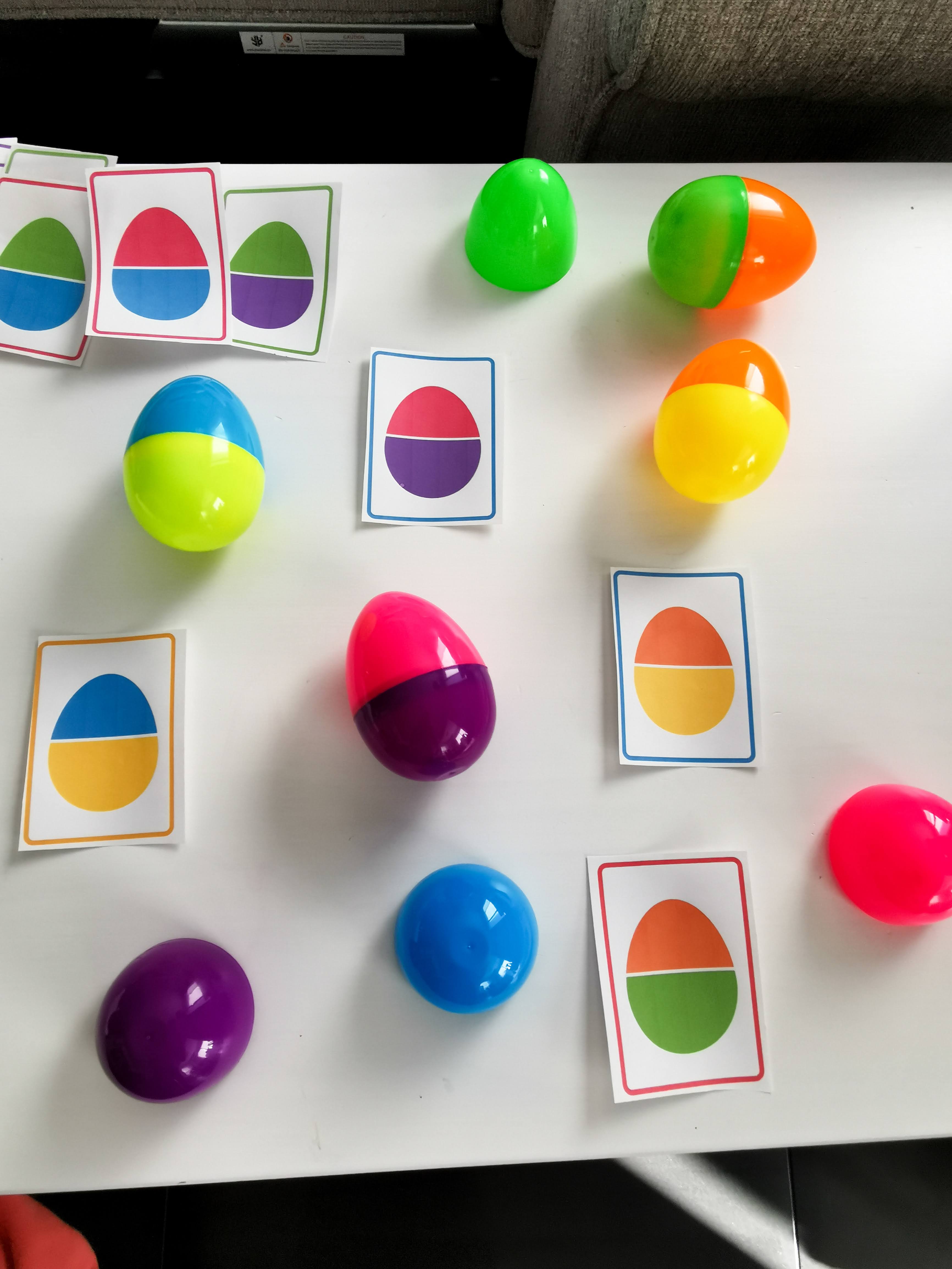 FREE Printable – Easter Egg Color Matching – Learning from Playing