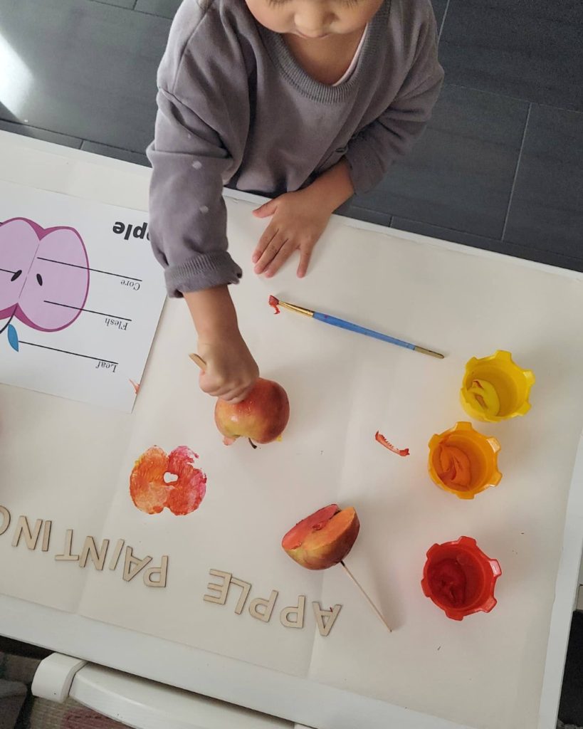 Apple Painting - Learning from Playing